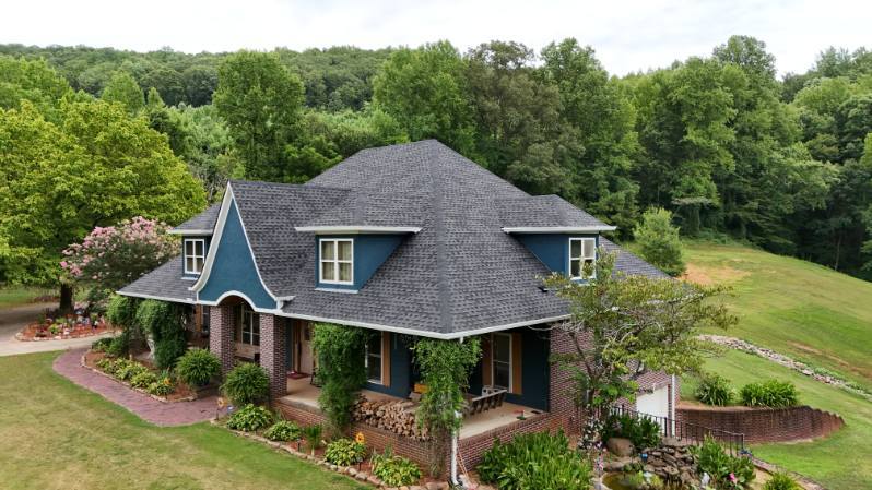 Home - LC Roofing LLC | LC Roofing LLC